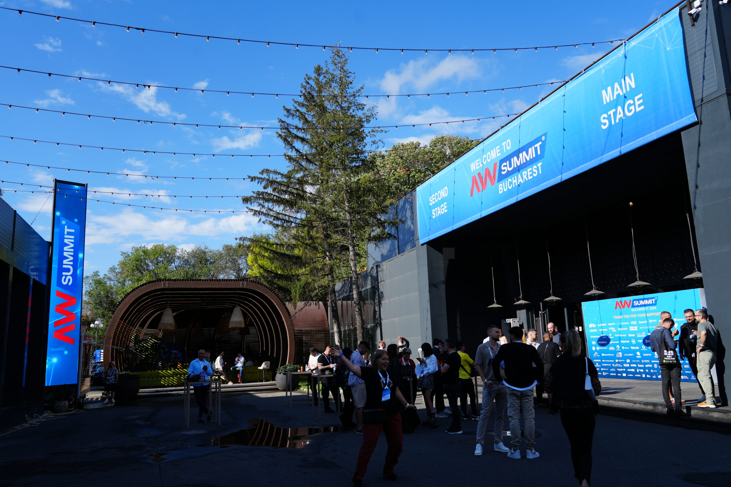 AWSummit Bucharest 2024 Blog - ShootXEvents